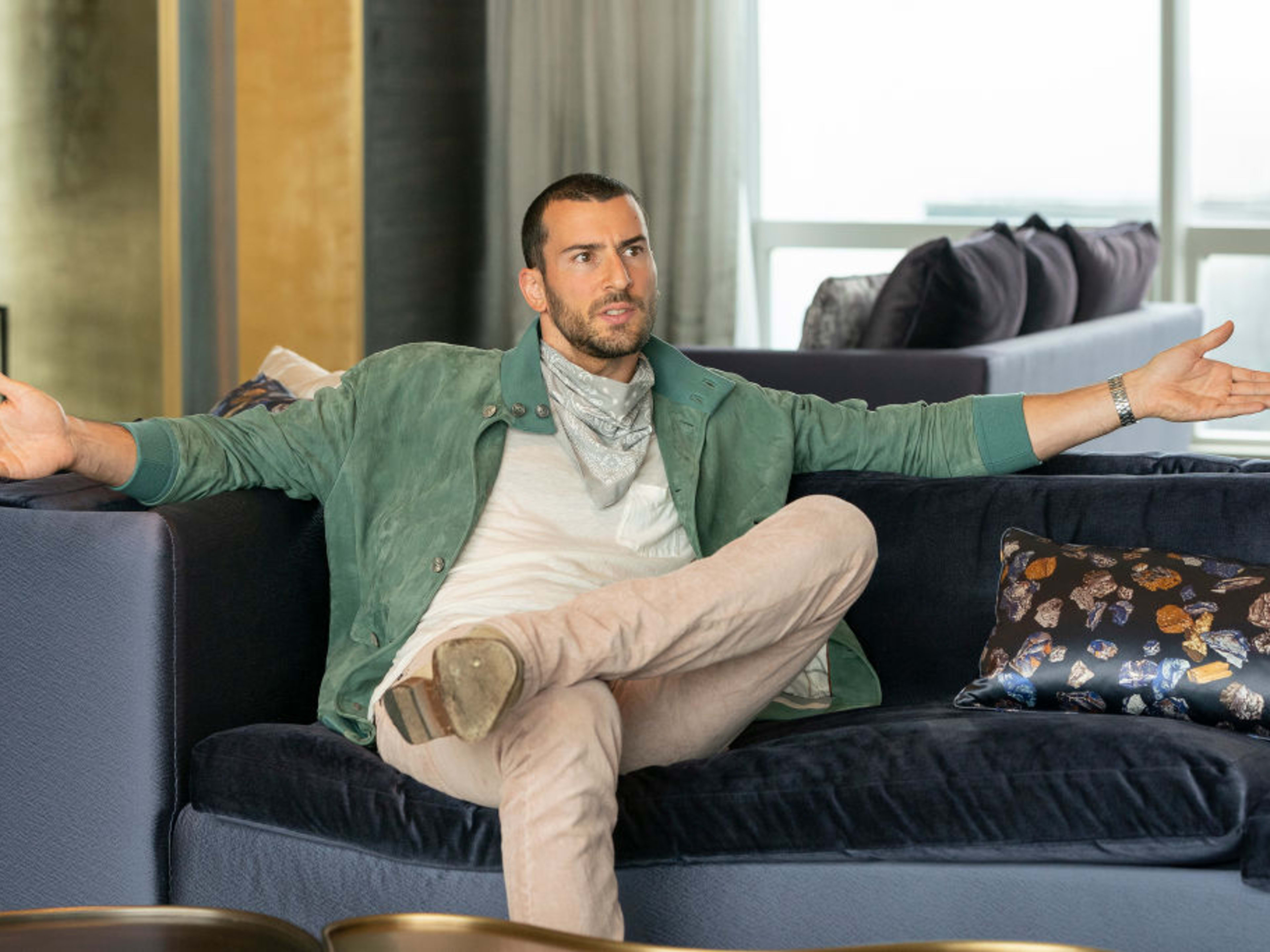 Who is Steve Gold? Everything You Need to Know About Netflix’s Selling ...