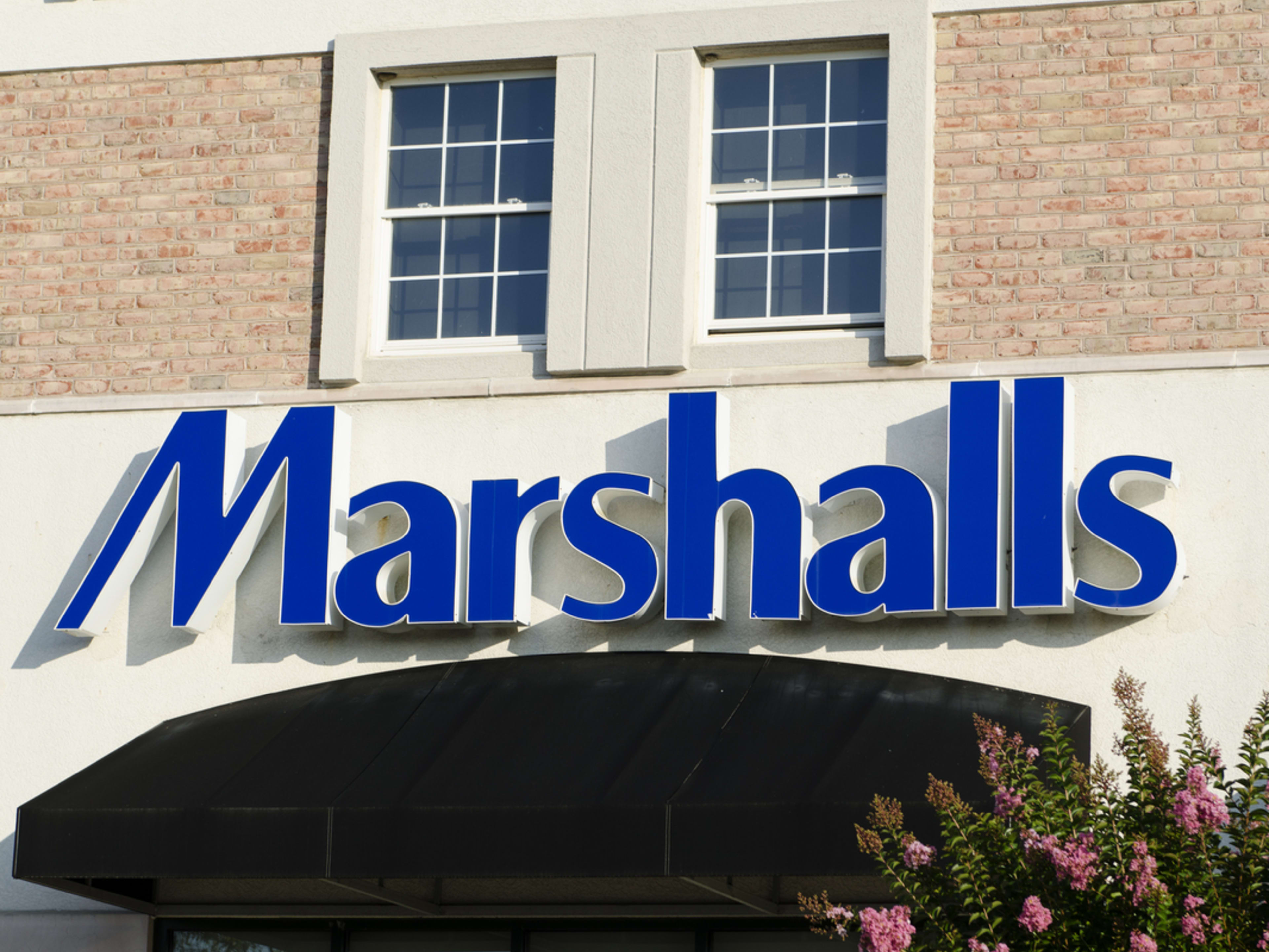 Marshalls Has Designer Cooler Lunch Totes and They're a Hit - Parade ...