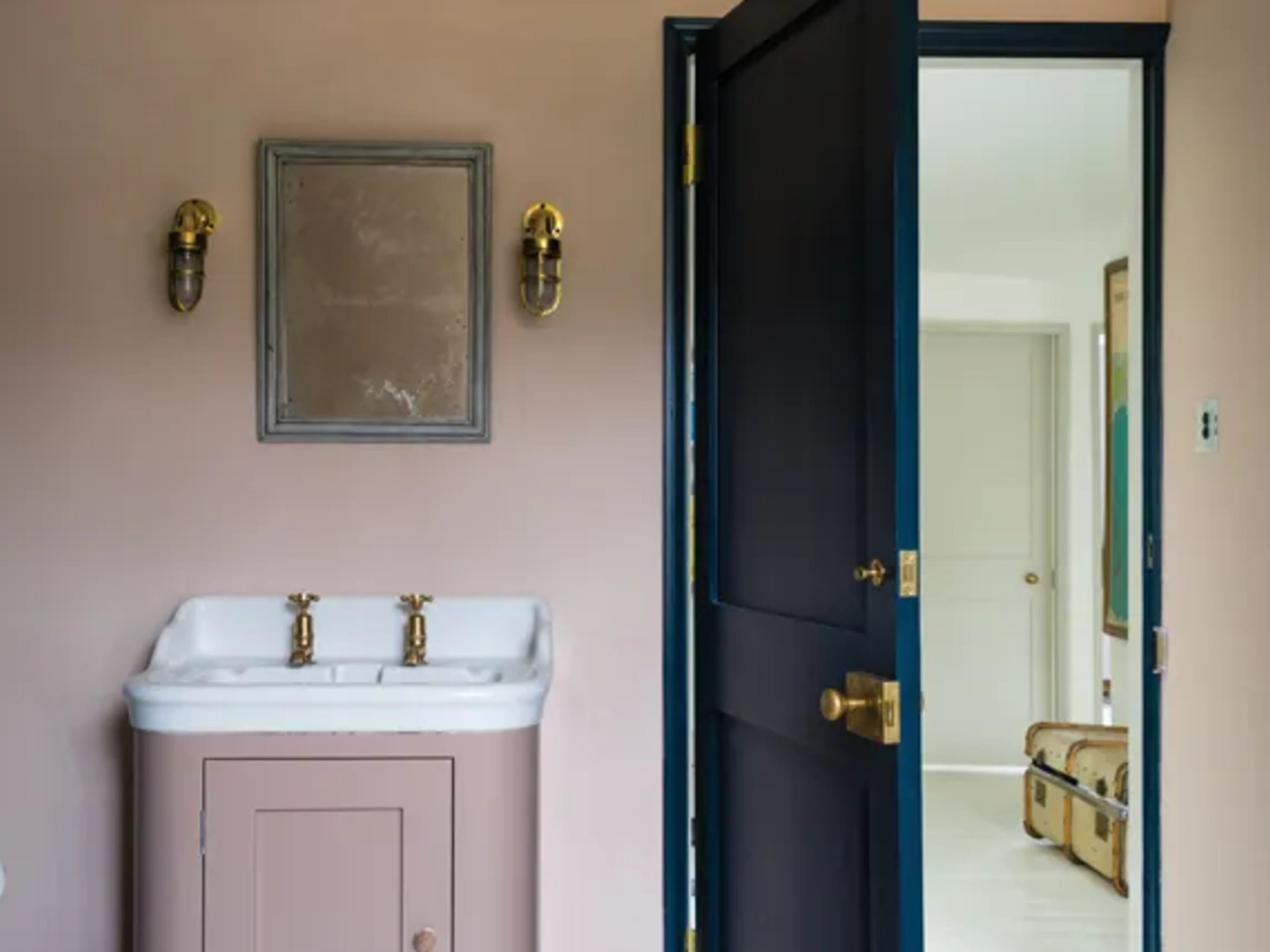 The Best Paint Colors for North-Facing Rooms - Parade Home & Garden