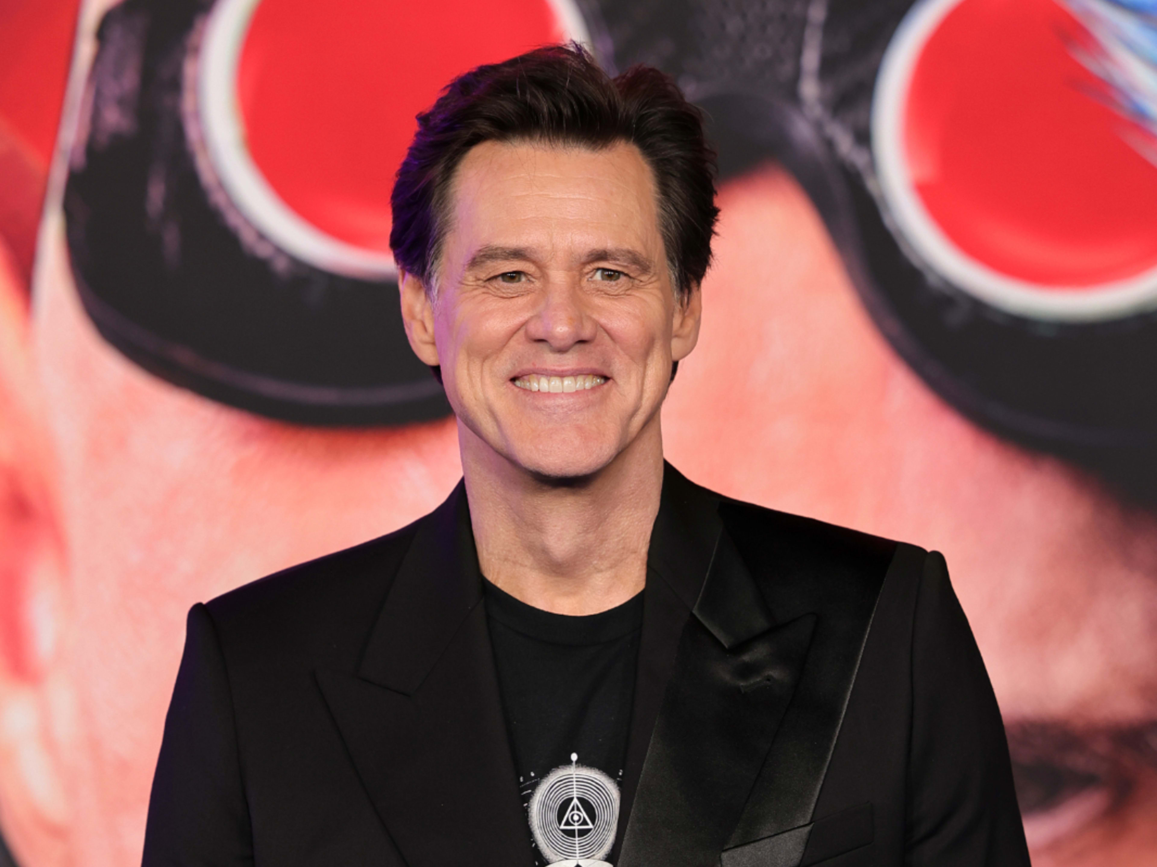 Jim Carrey's Brentwood Mansion Is Smoking - Parade Home & Garden