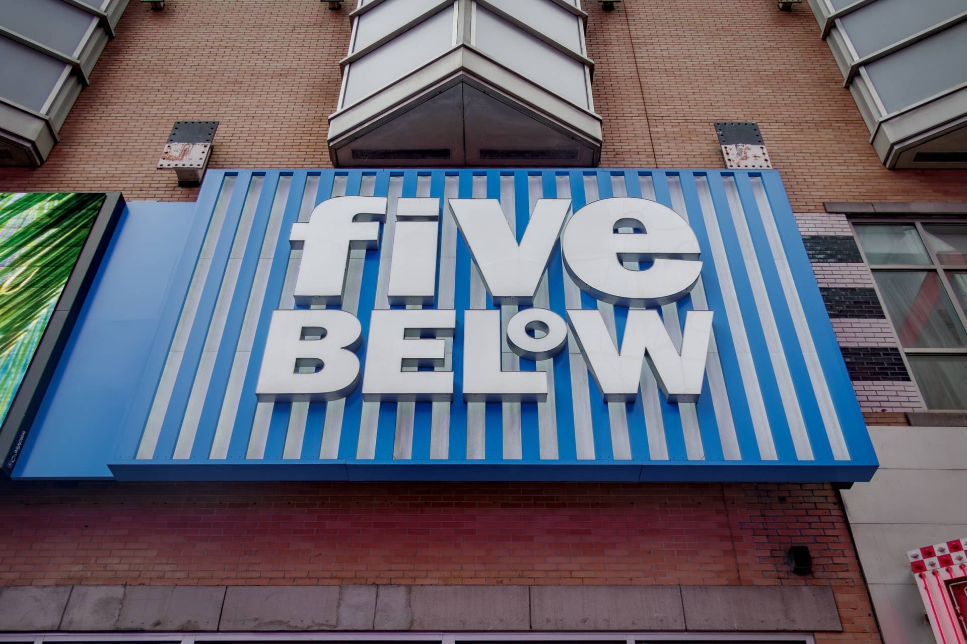 Five Below Has Adorable $5 Snack Boxes - Parade Home & Garden