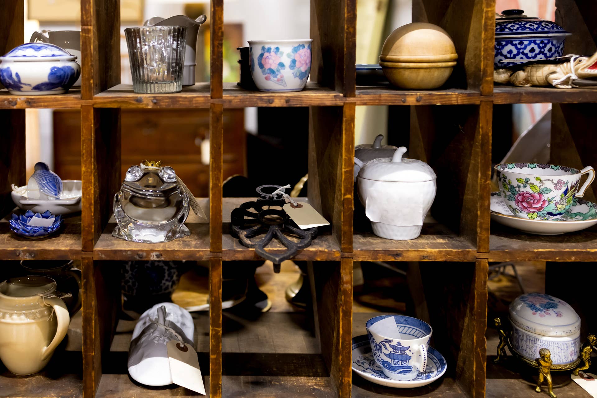 8 Surprisingly Valuable Items You Should Never Pass Up at a Thrift ...