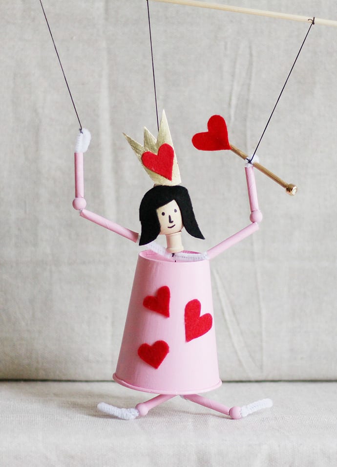 38 Easy and Fun Valentine's Day Crafts To Keep Your Kids Occupied ...