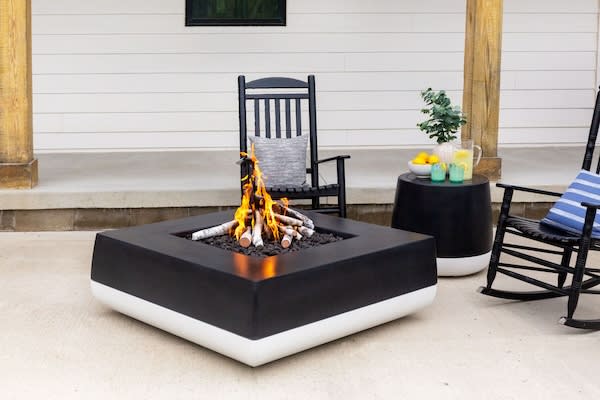 37 Fire Pit Ideas to Update Your Outdoor Space - Parade Home & Garden