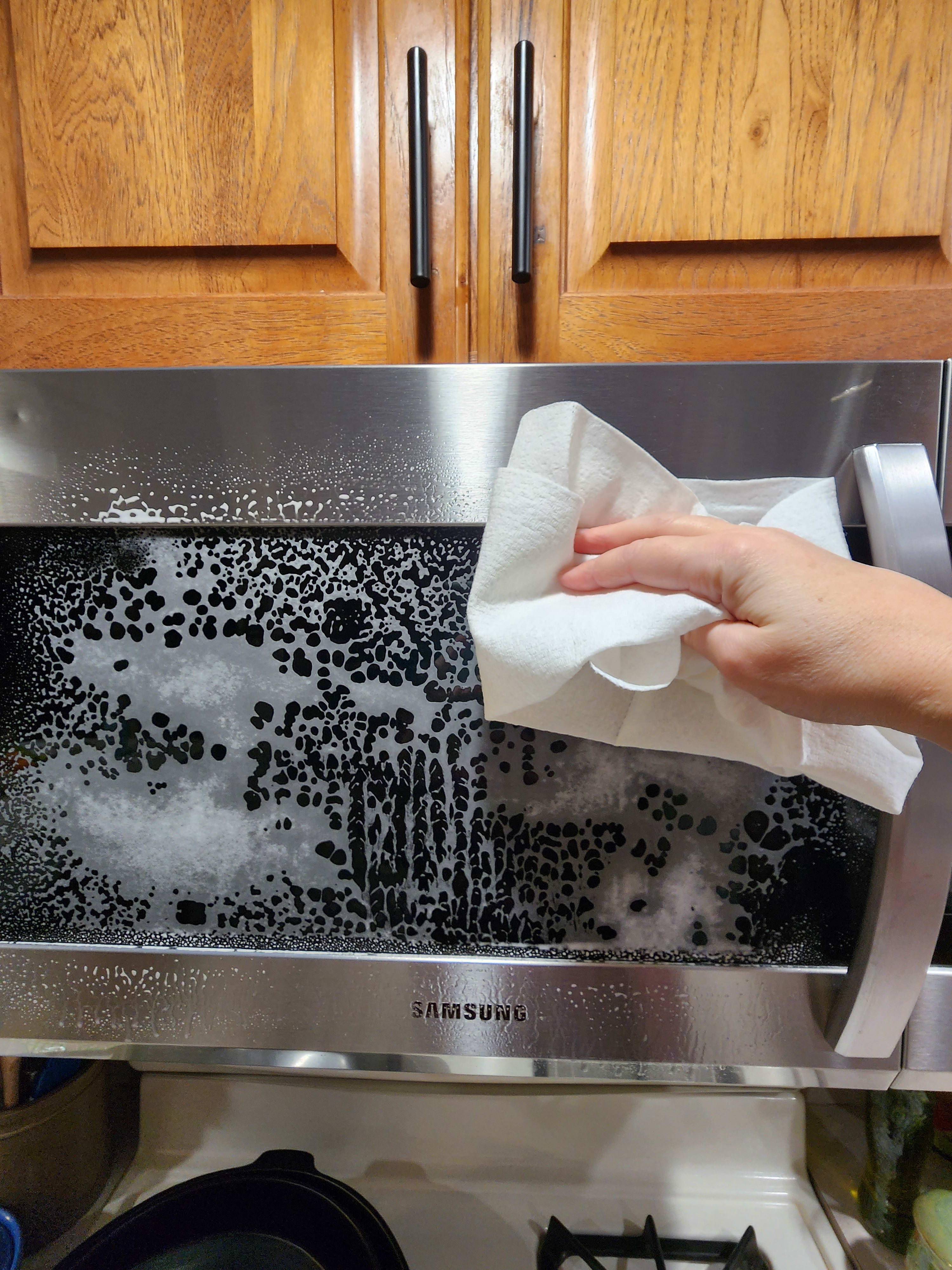 How To Clean a Microwave: Easy Step-By-Step Guide - Parade Home & Garden