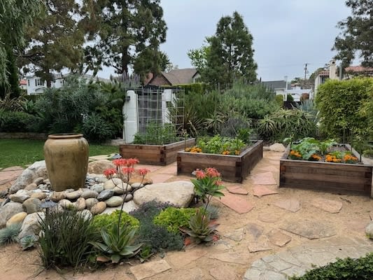 45 Small Garden Ideas (With Expert Tips, Photos)