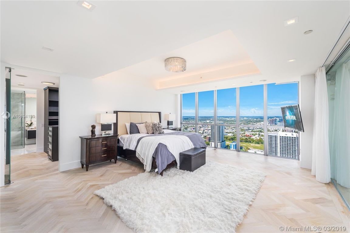 See Inside: Drake's Miami Condo on Sale for $2.99 Million - Parade Home ...