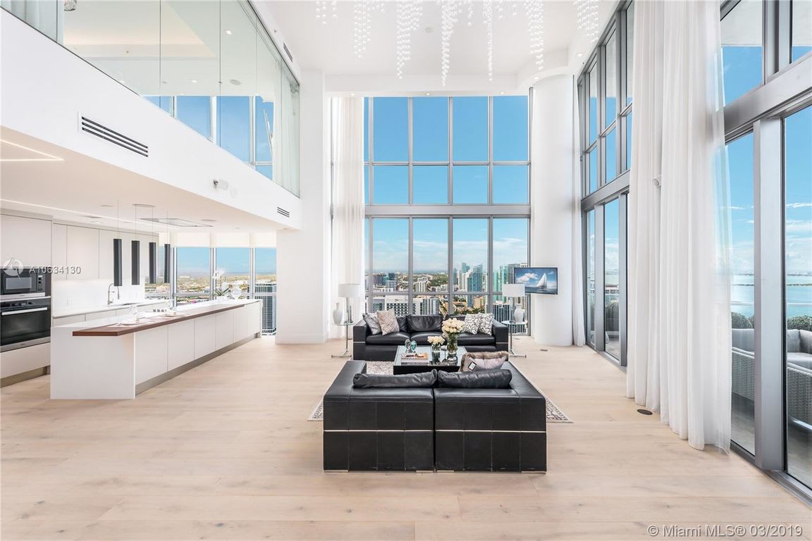 See Inside: Drake's Miami Condo on Sale for $2.99 Million - Parade Home ...