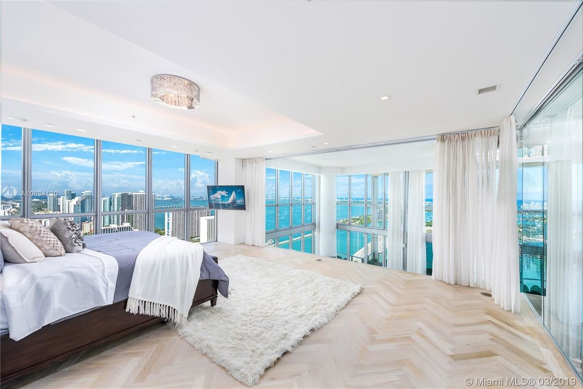 See Inside: Drake's Miami Condo on Sale for $2.99 Million - Parade Home ...