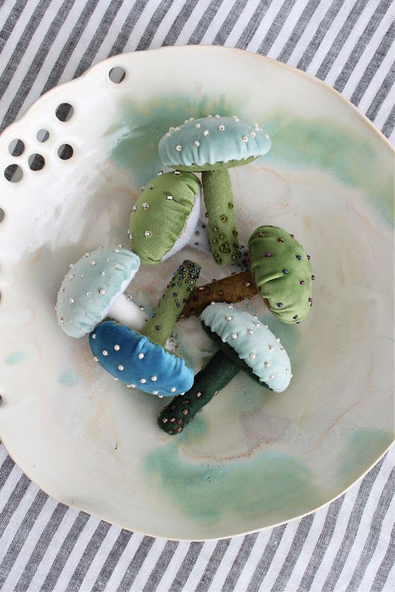 78 Fun Spring Crafts for Kids and Adults - Parade Home & Garden