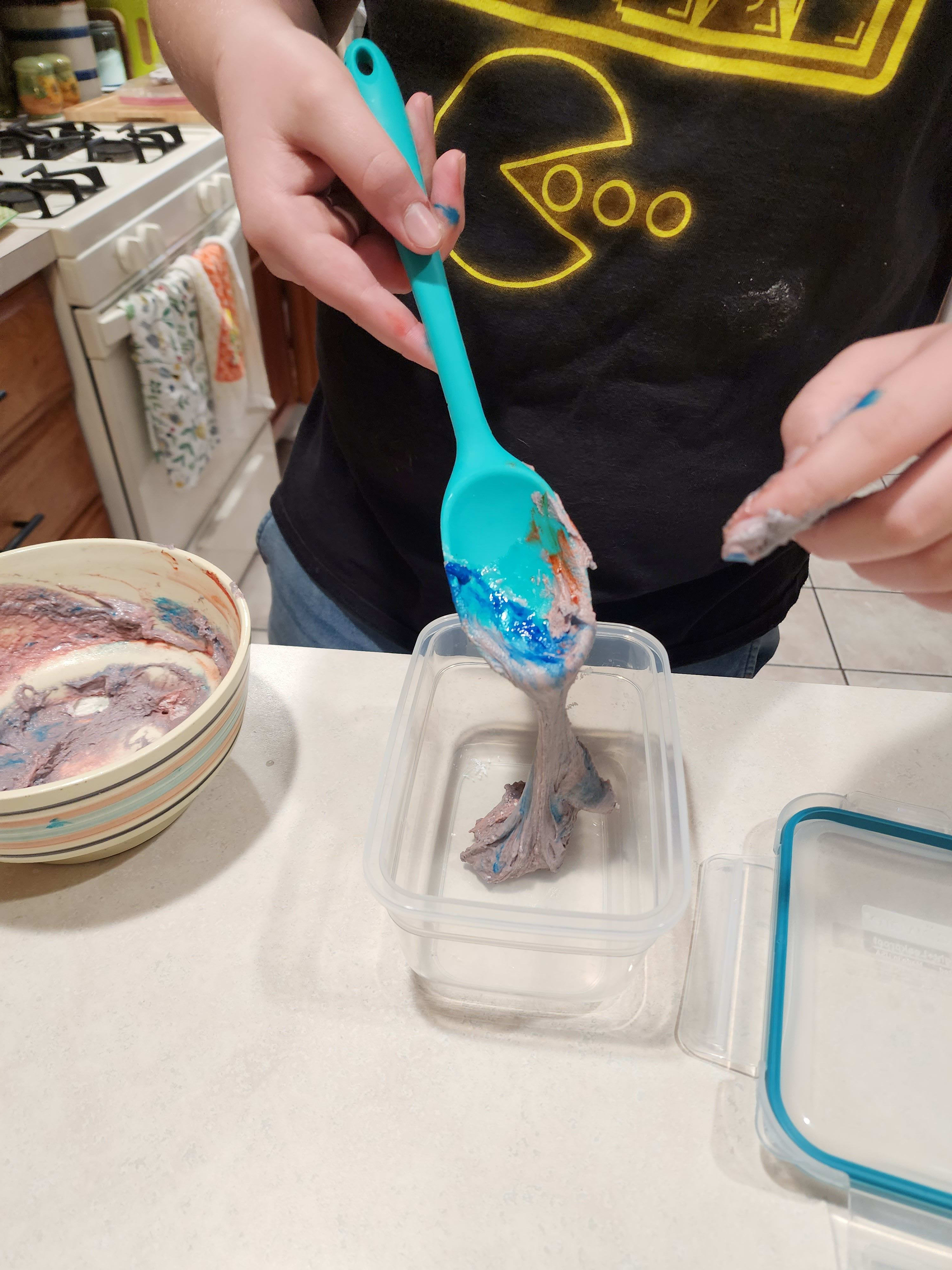 How To Make Homemade Slime: 3 Easy and Different Ways - Parade Home ...