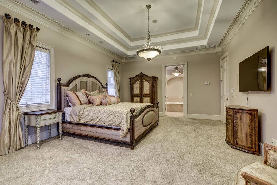 Carrie Underwood Is Selling Her Gorgeous Tennessee Home — Carrie ...