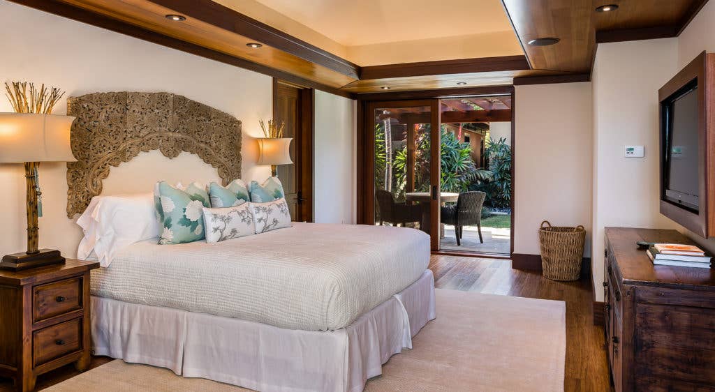 Cher Designed and Decorated This Stunning Hawaii Home — See Inside ...
