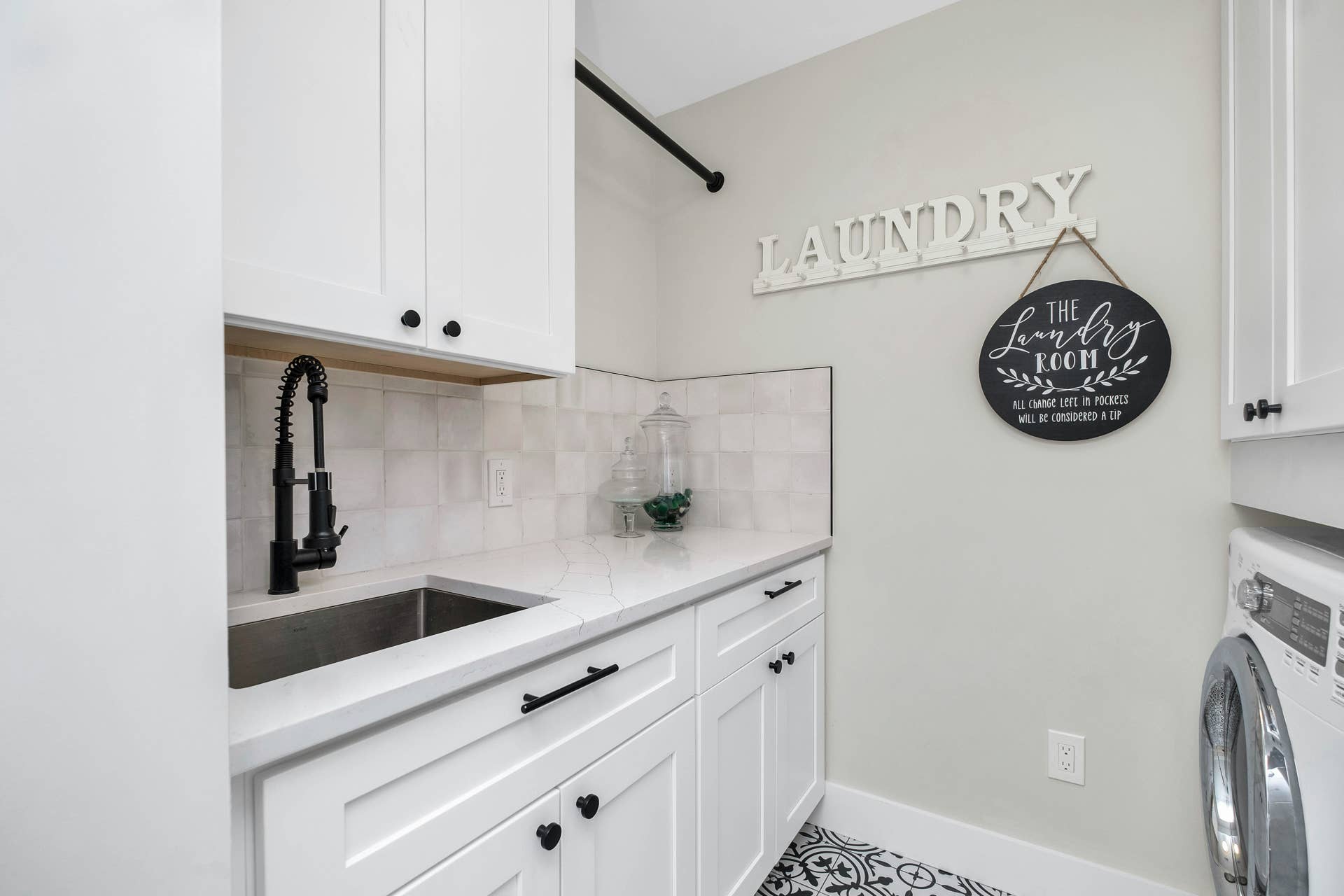45 Laundry Room Ideas That Are Full of Style and Functionality - Parade ...