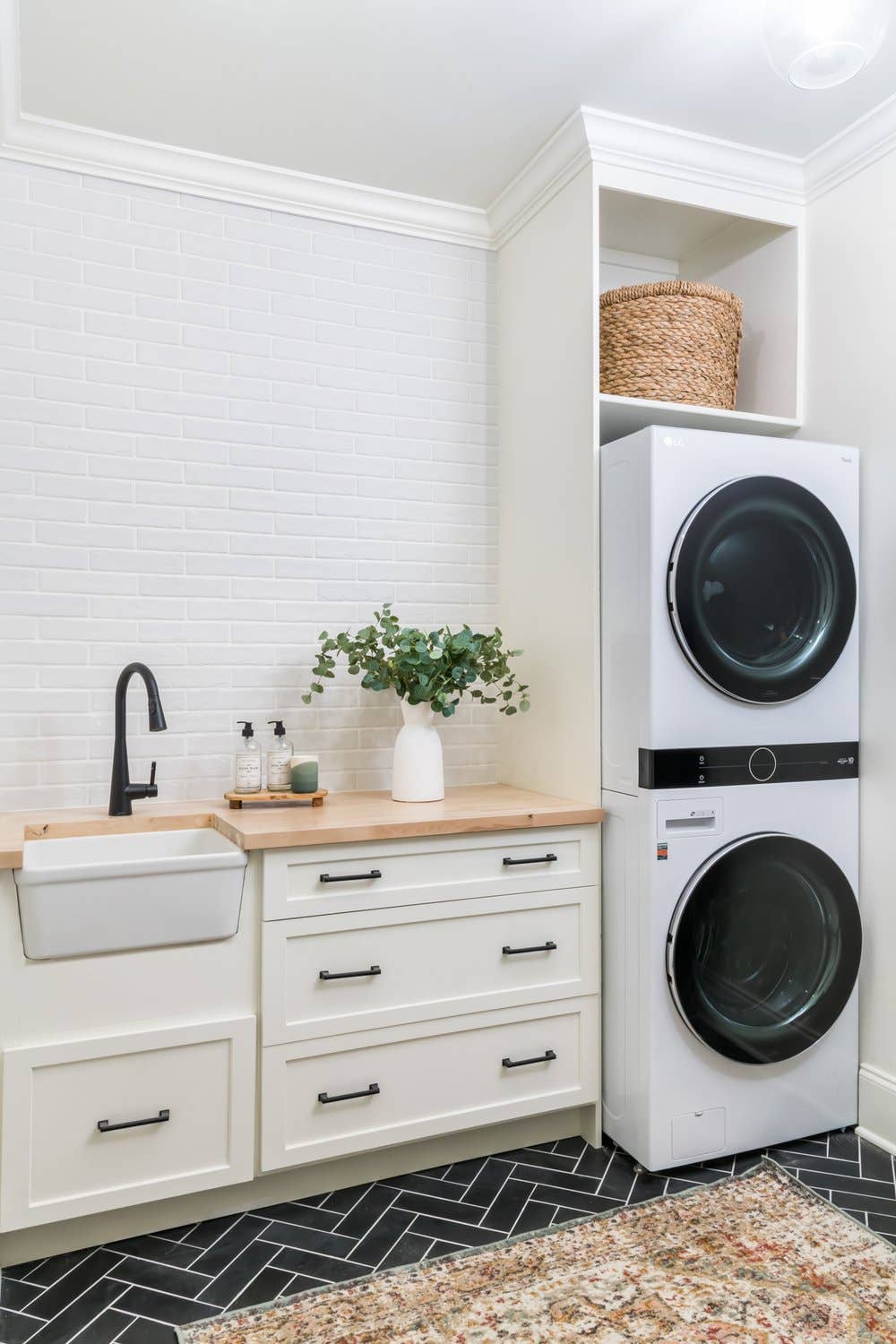 45 Laundry Room Ideas That Are Full of Style and Functionality - Parade ...