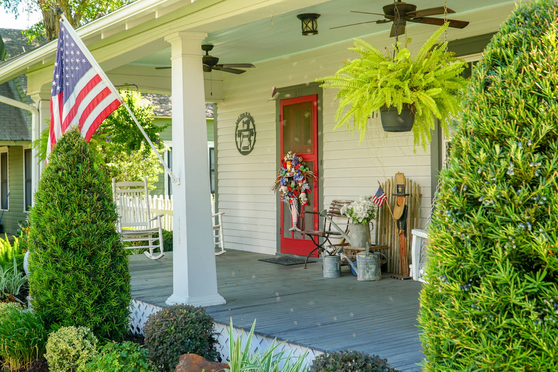 65 Front Porch Ideas - Parade Home & Garden