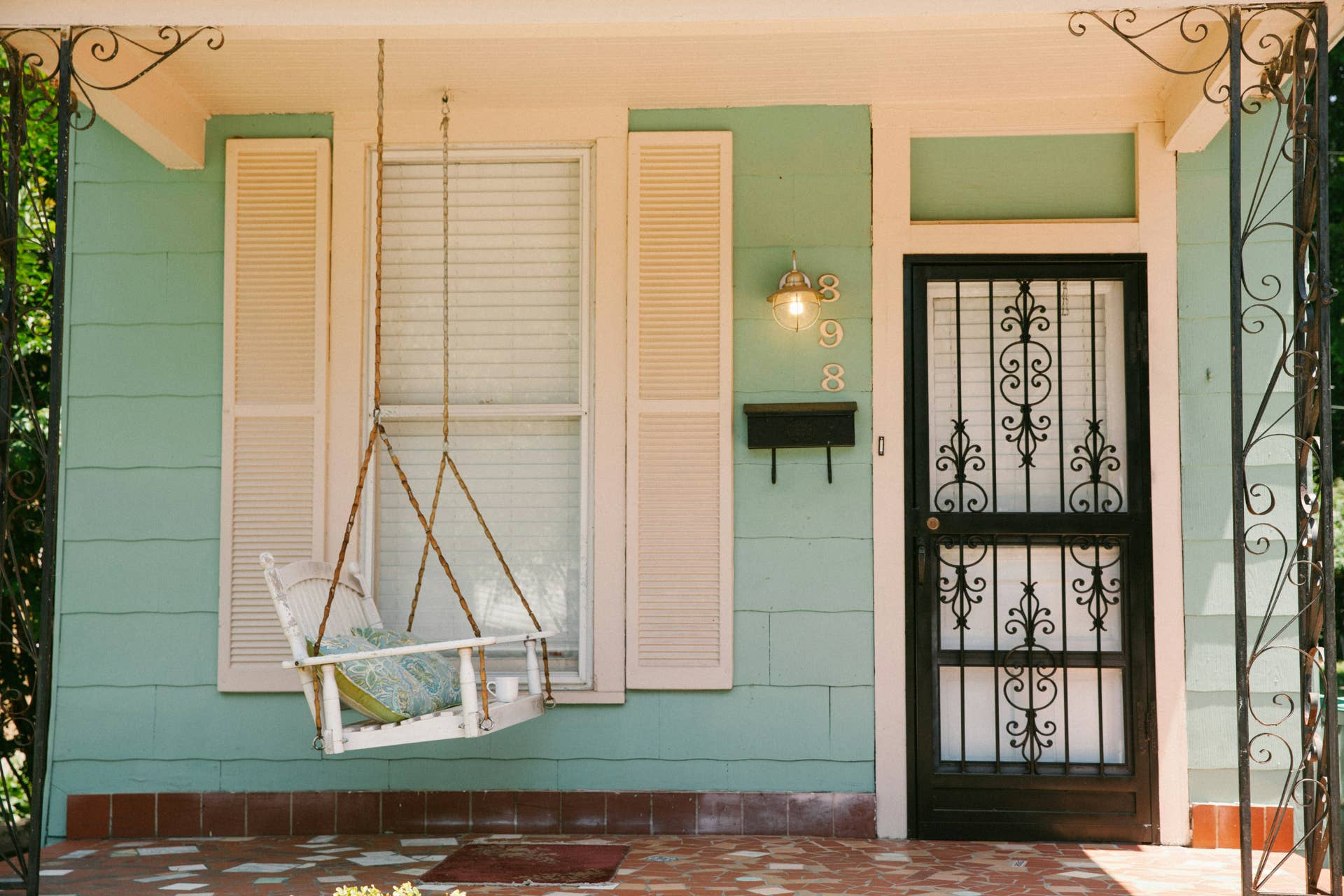 65 Front Porch Ideas - Parade Home & Garden