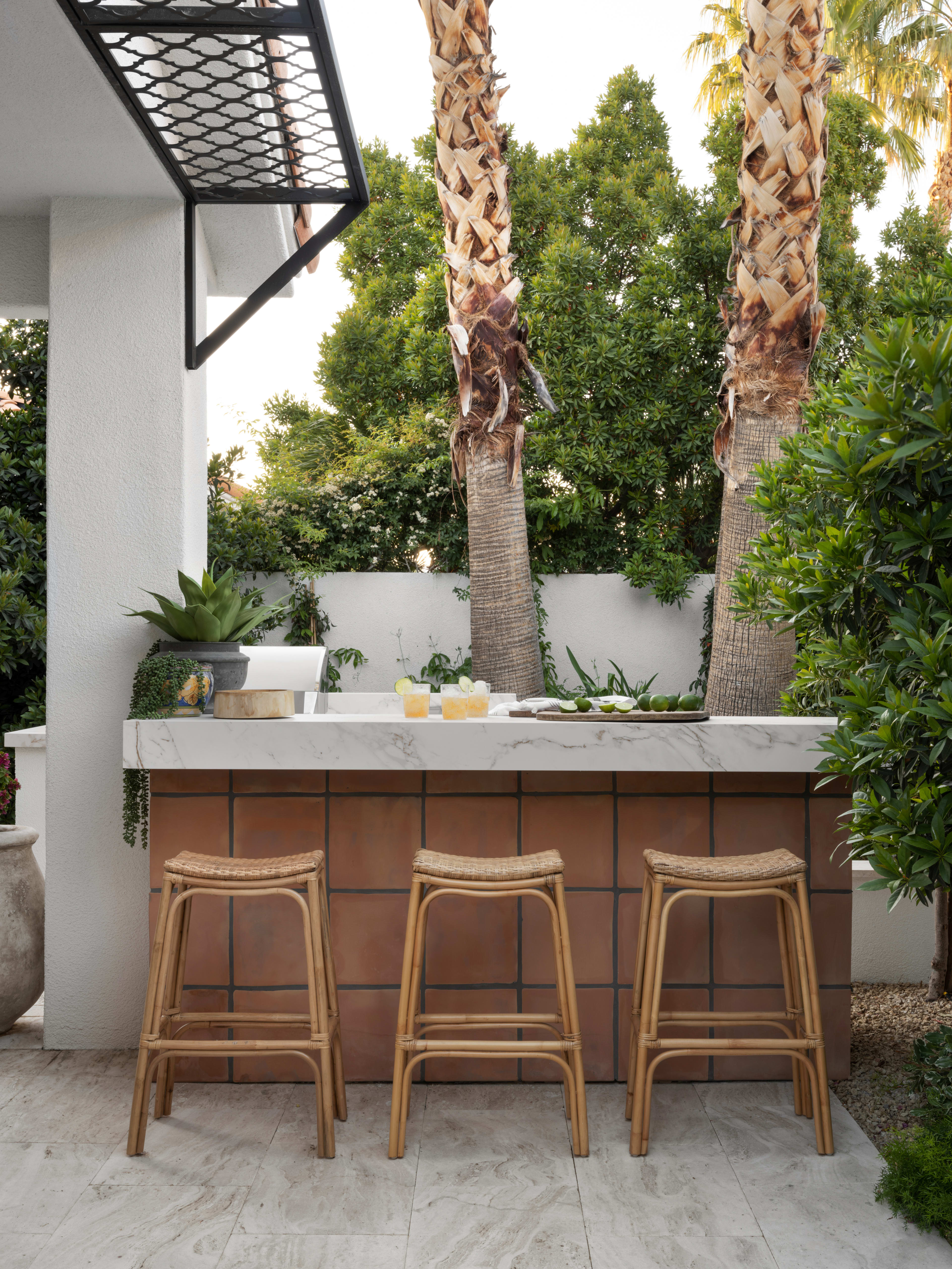 Alison Victoria’s Net Worth 2025: Career, Earnings, and Rise to ...