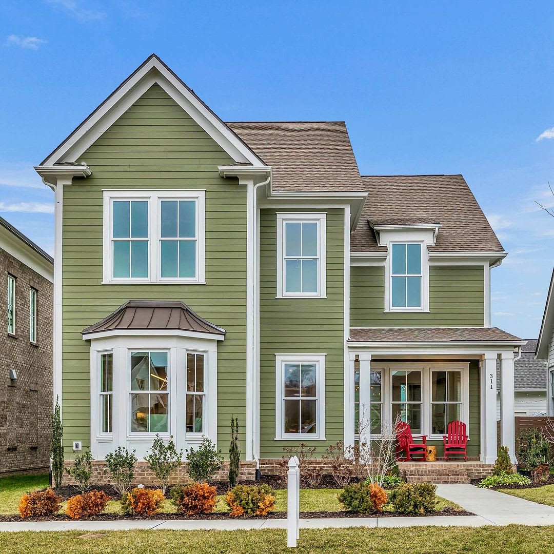 40 Exterior House Color Combos for Inviting Curb Appeal, According to a ...