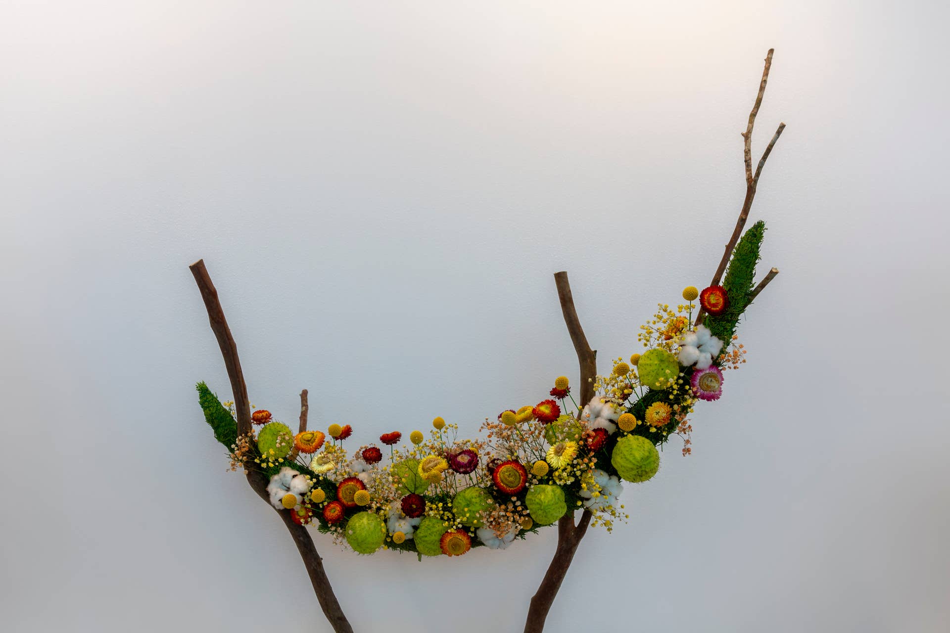 50 Creative Christmas Wreath Ideas for Your Holiday Home Décor - Parade ...