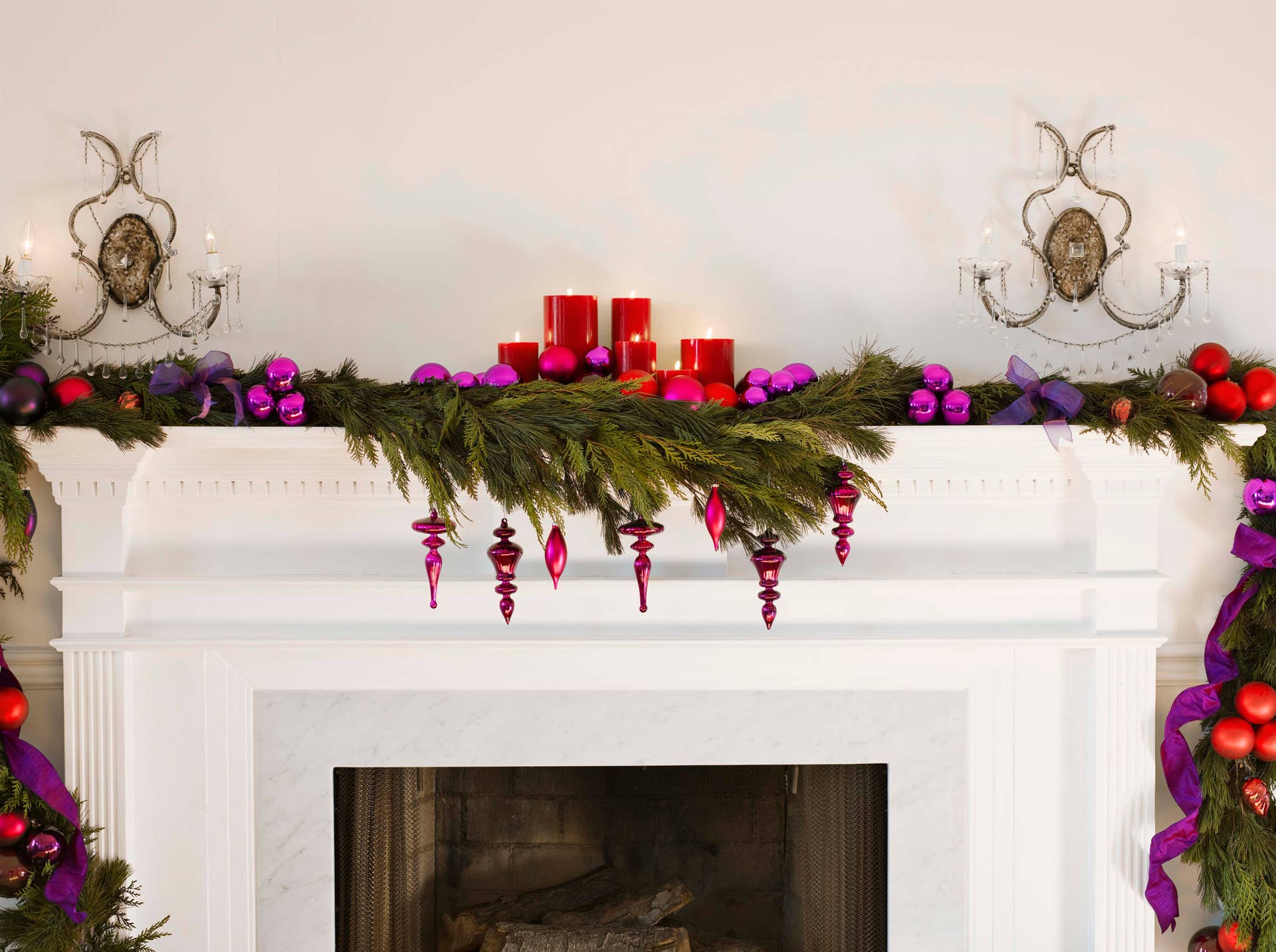 35 Christmas Mantel Ideas, From Traditional to Outside-the-Box Modern