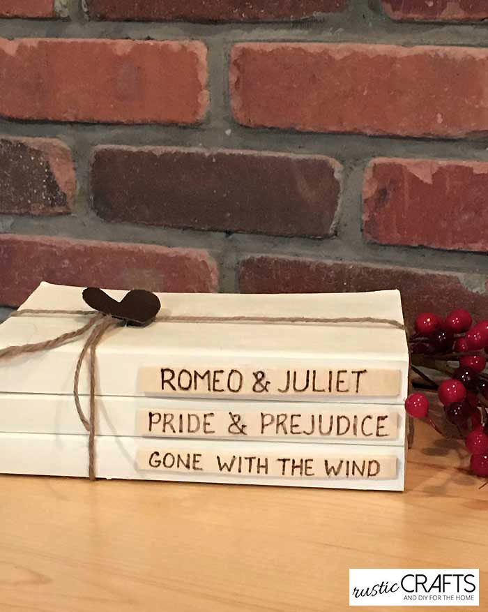 25 DIY Valentine Decorations That Will Win Your Heart - Parade Home ...