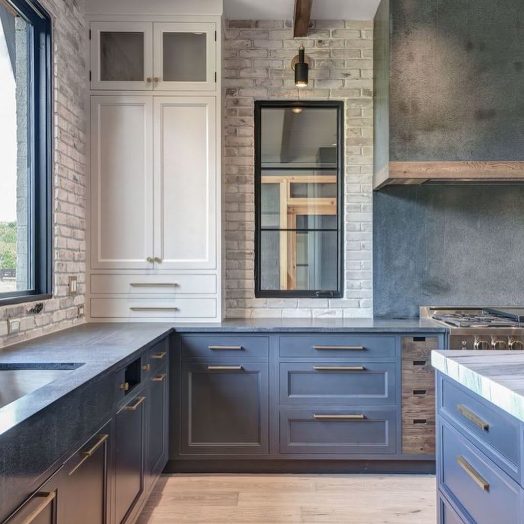 15 Soapstone Countertops Ideas That’ll Transform Your Kitchen - Parade ...