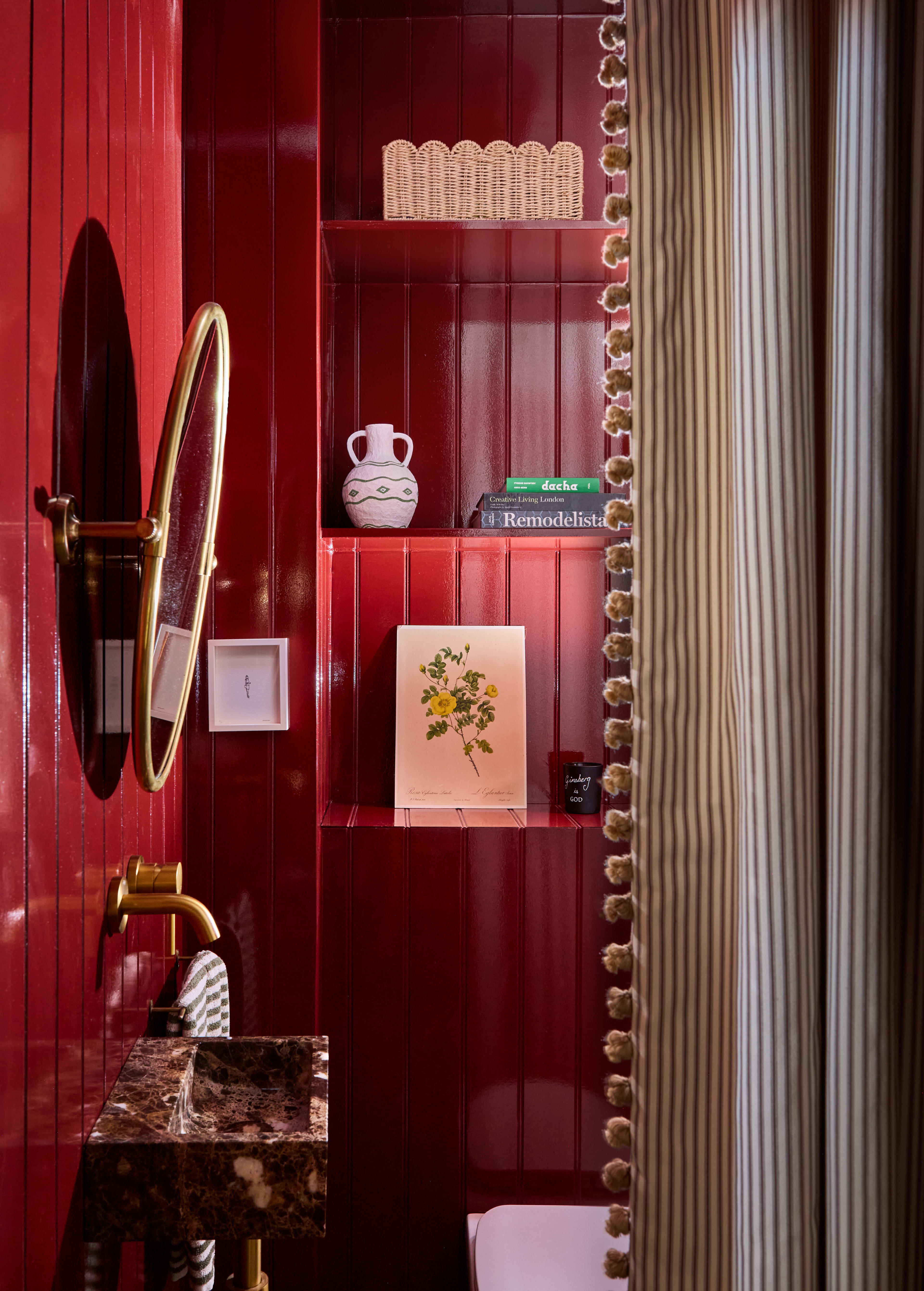 25 Small Bathroom Color Ideas Designers Love - Parade Home & Garden