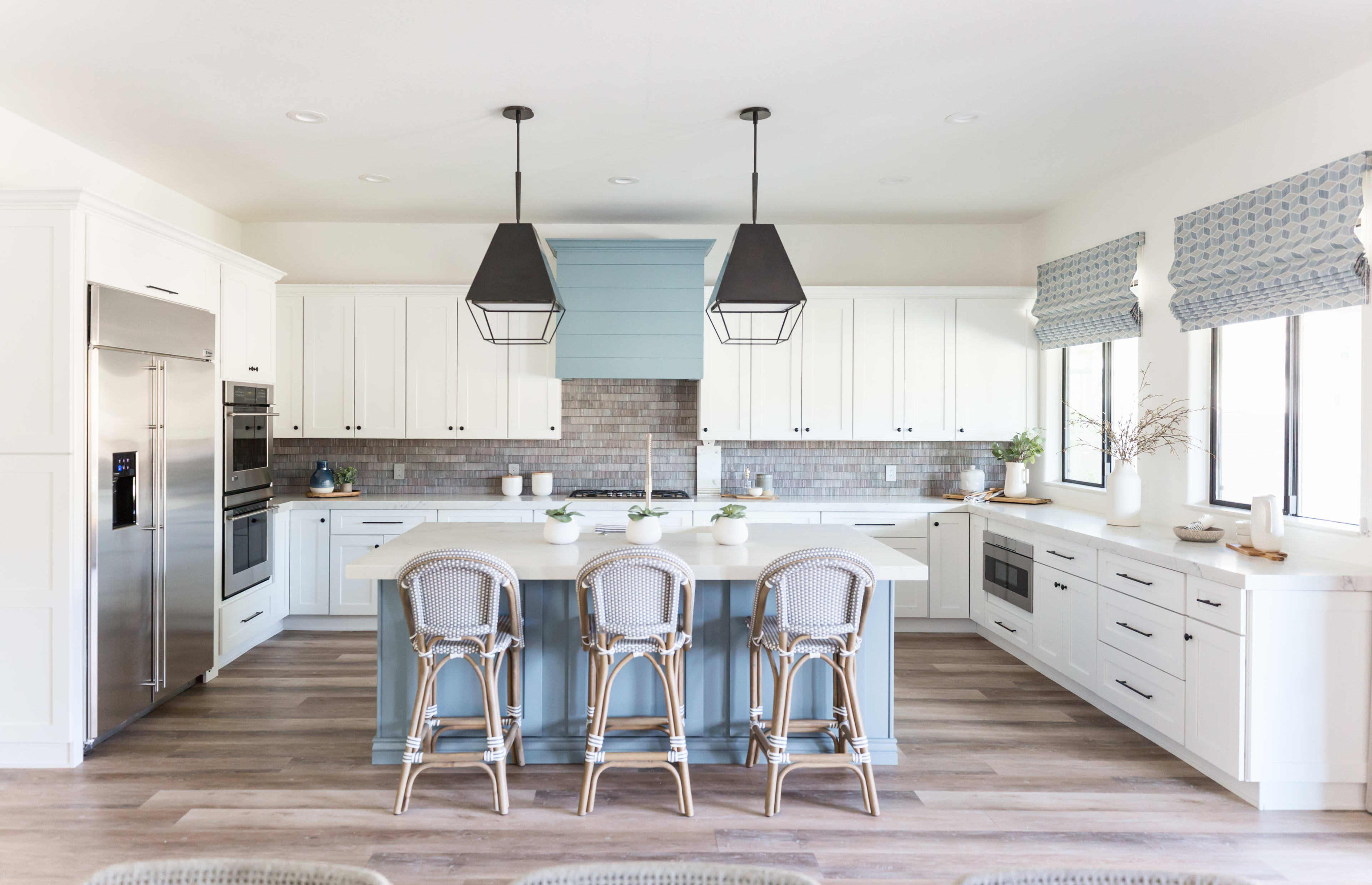 18 Kitchen Cabinet Ideas for a Stylish and Functional Space - Parade ...