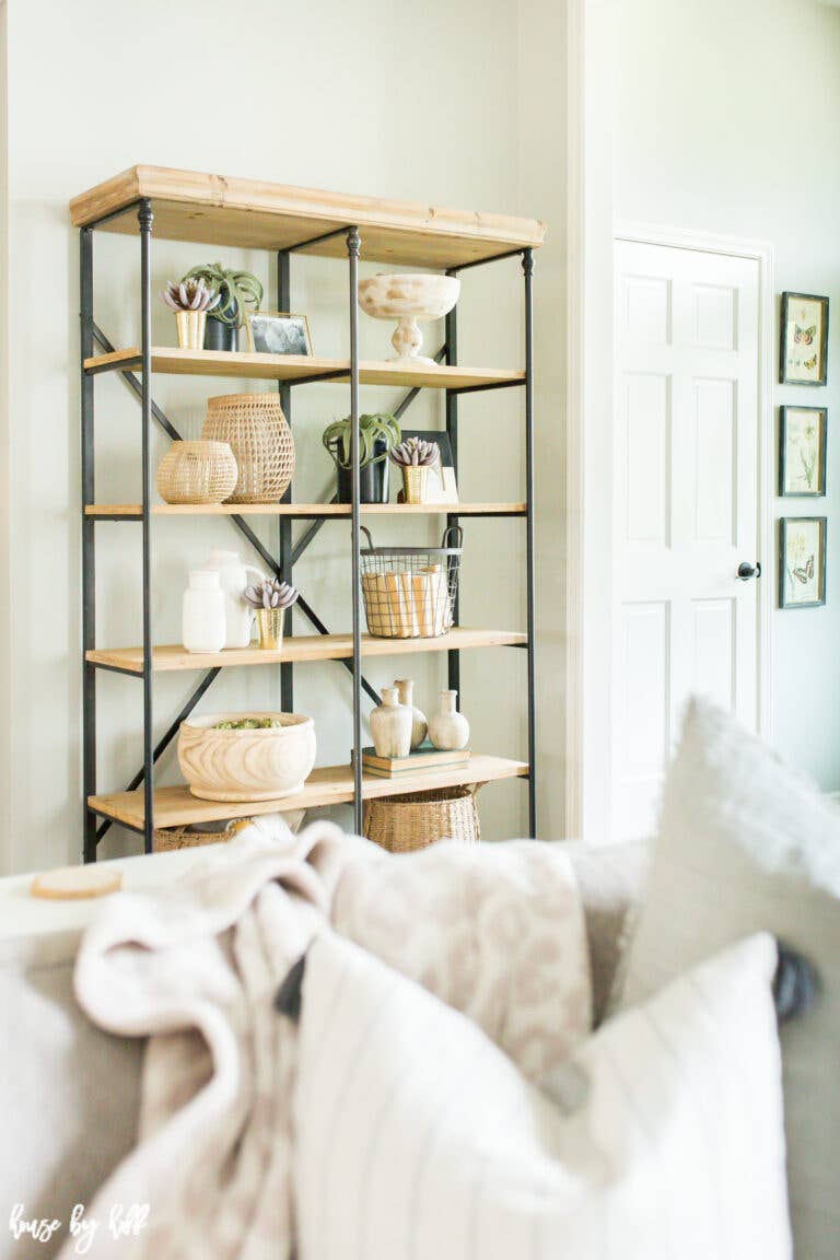 25 Living Room Shelving Ideas