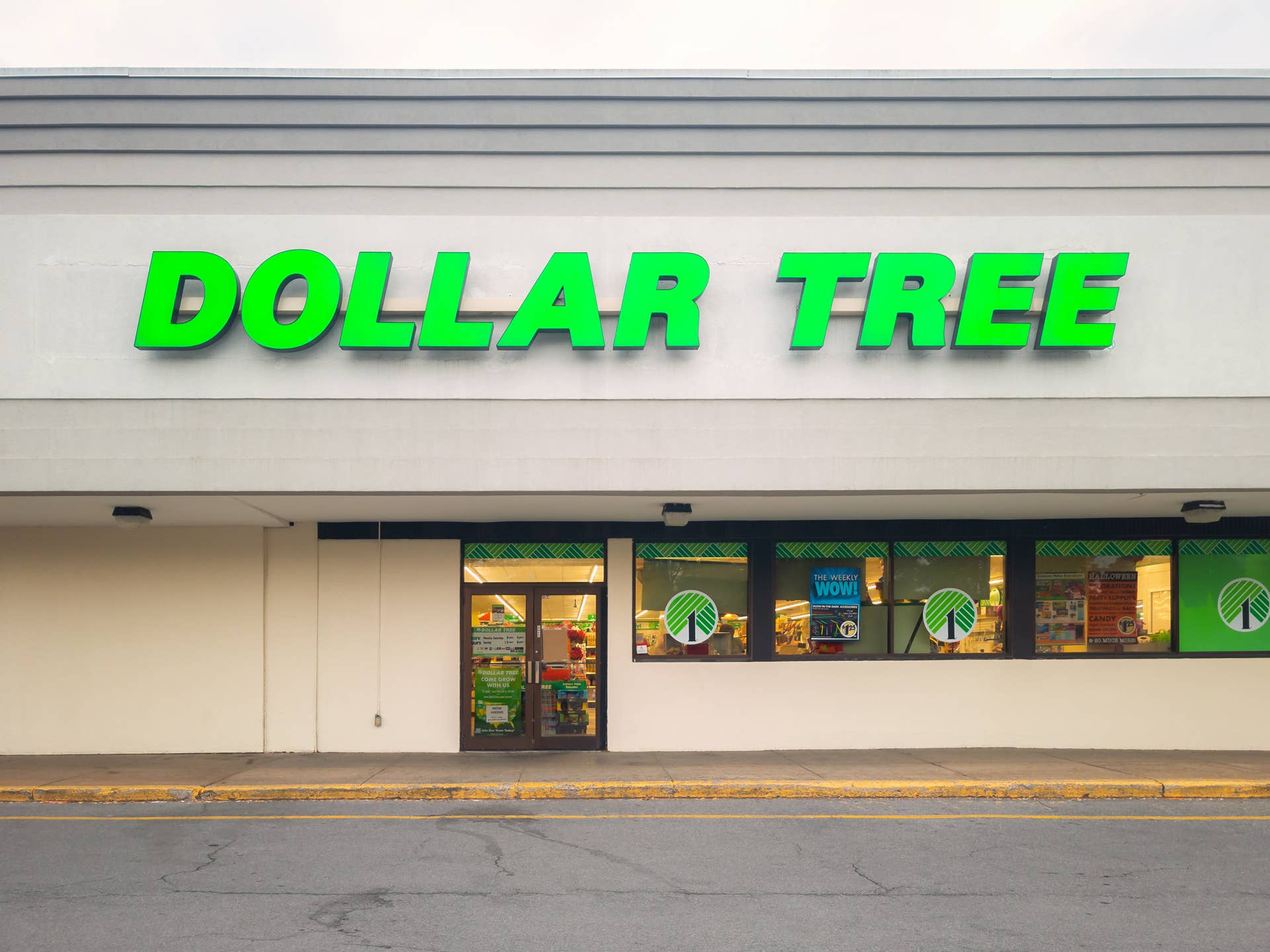 Dollar Tree Has the Prettiest Garden Stakes for Just $5 Each - Parade ...