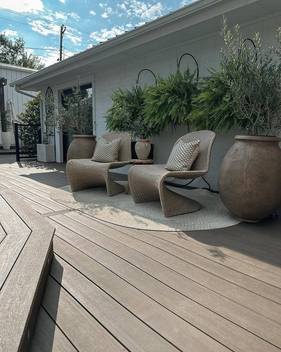 25 Patio Furniture Ideas For an Inviting Outdoor Space - Parade Home ...