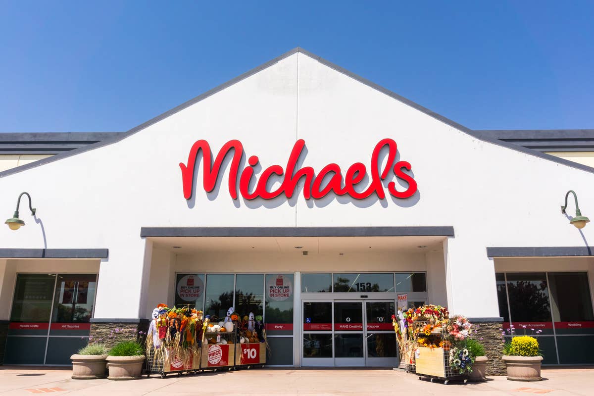 Michaels Is Bringing Back In-Store Craft Classes - Parade Home & Garden