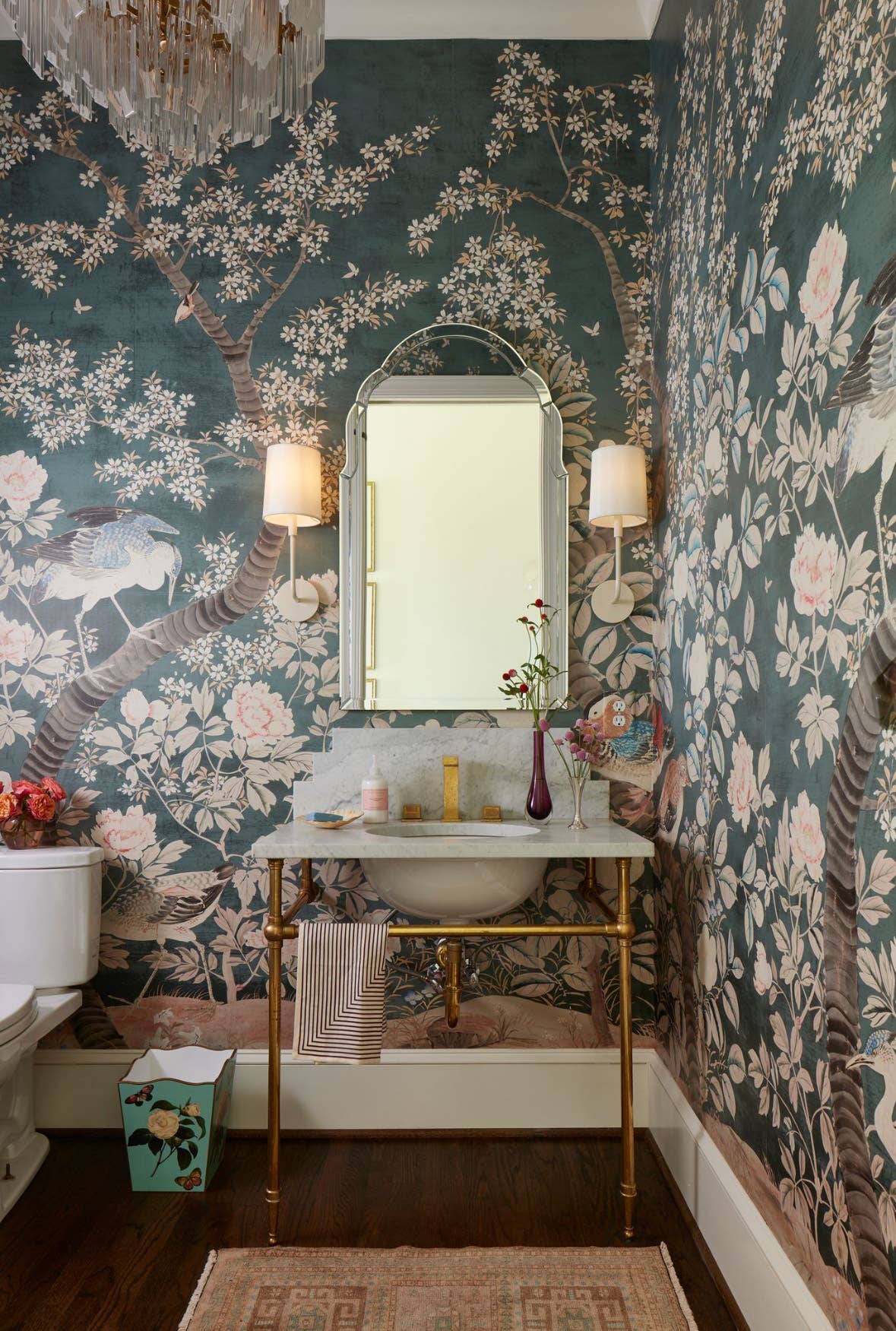 20 Powder Room Wallpaper Ideas to Make This Small Space Pop - Parade ...