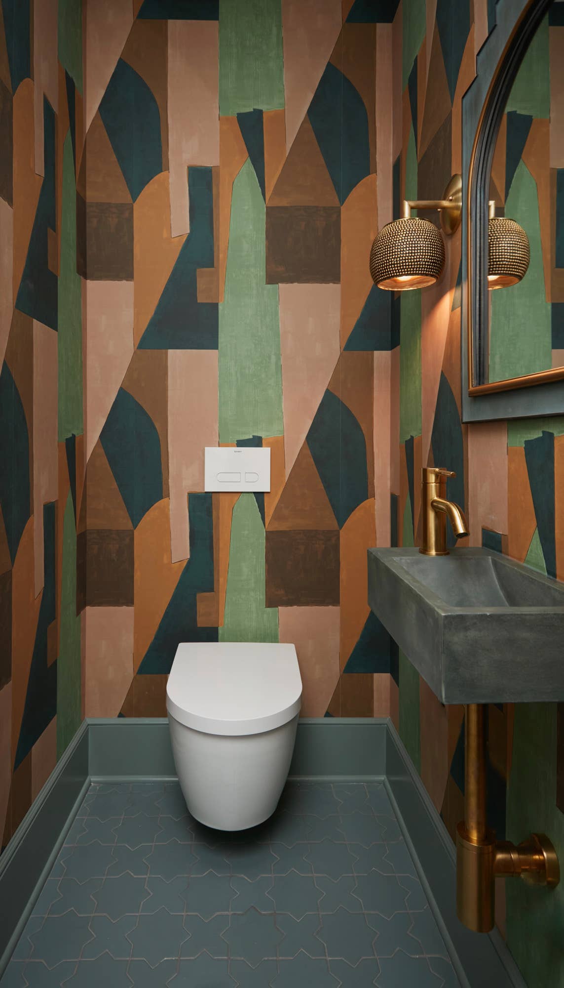 20 Powder Room Wallpaper Ideas to Make This Small Space Pop - Parade ...