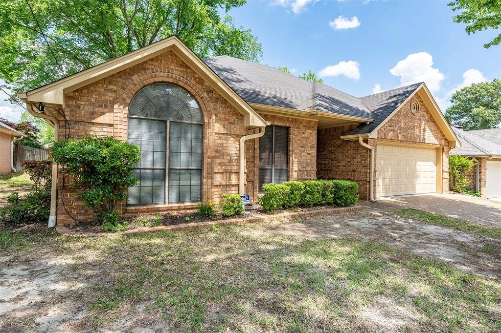 Now's Your Chance to Buy Patrick Mahomes' Childhood Home - Parade Home ...