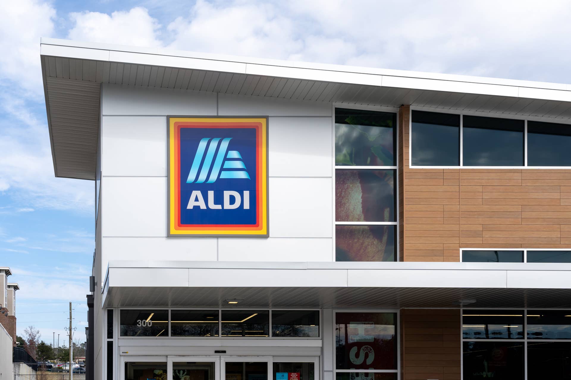 ALDI Has Tulips for Just $5 and We're Running to Get Some - Parade Home ...