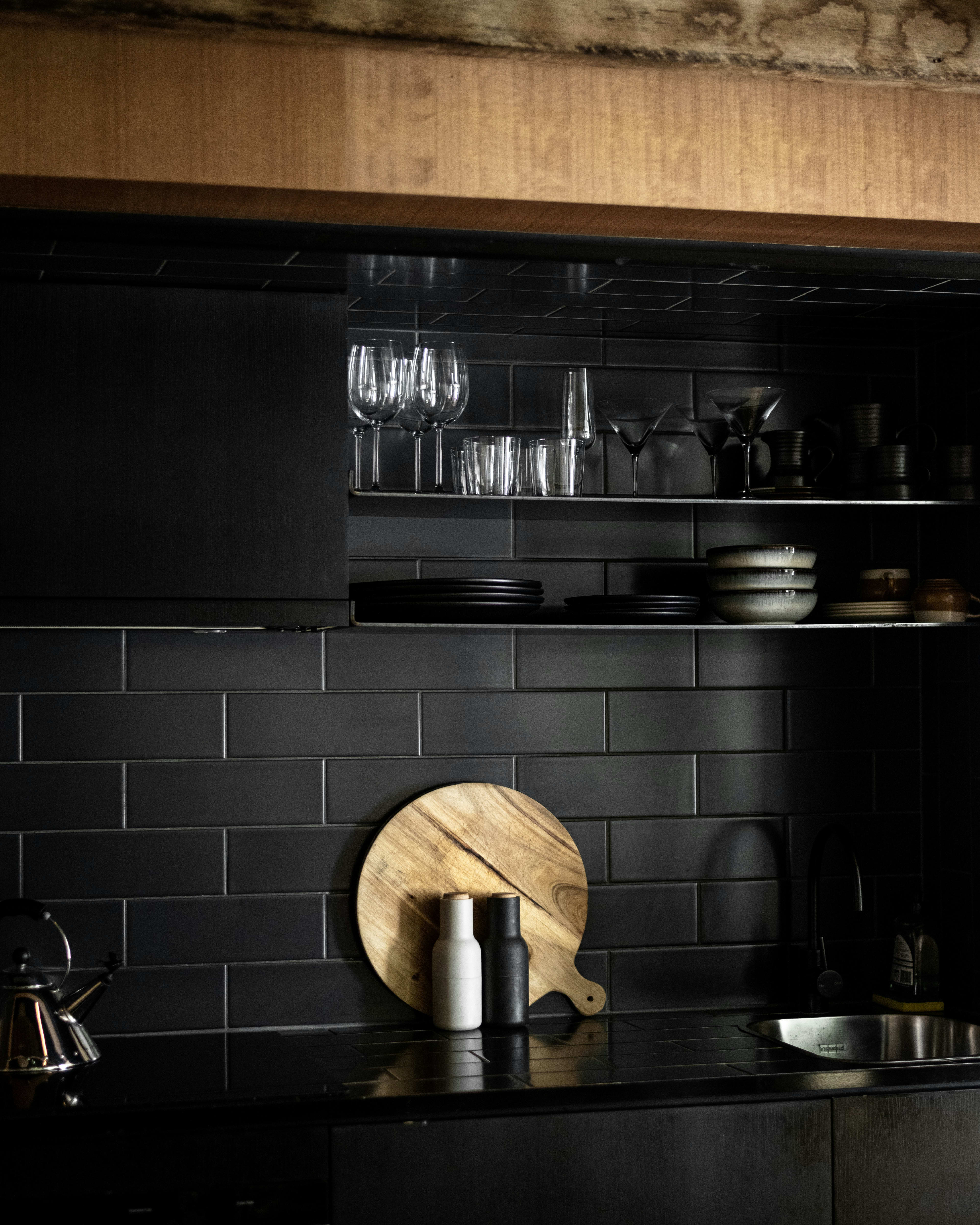 15 Black Backsplash Ideas - Parade Home & Garden