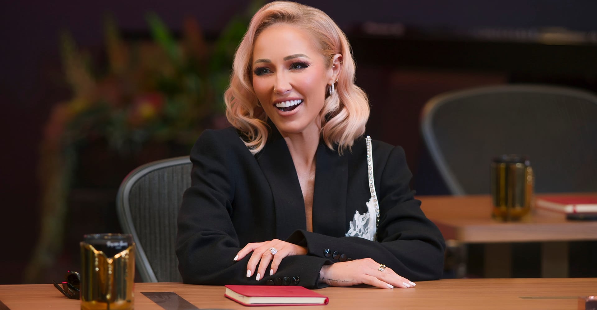 'Selling Sunset' Season 9 (Netflix) Cast and Drama Details - Parade Home & Garden