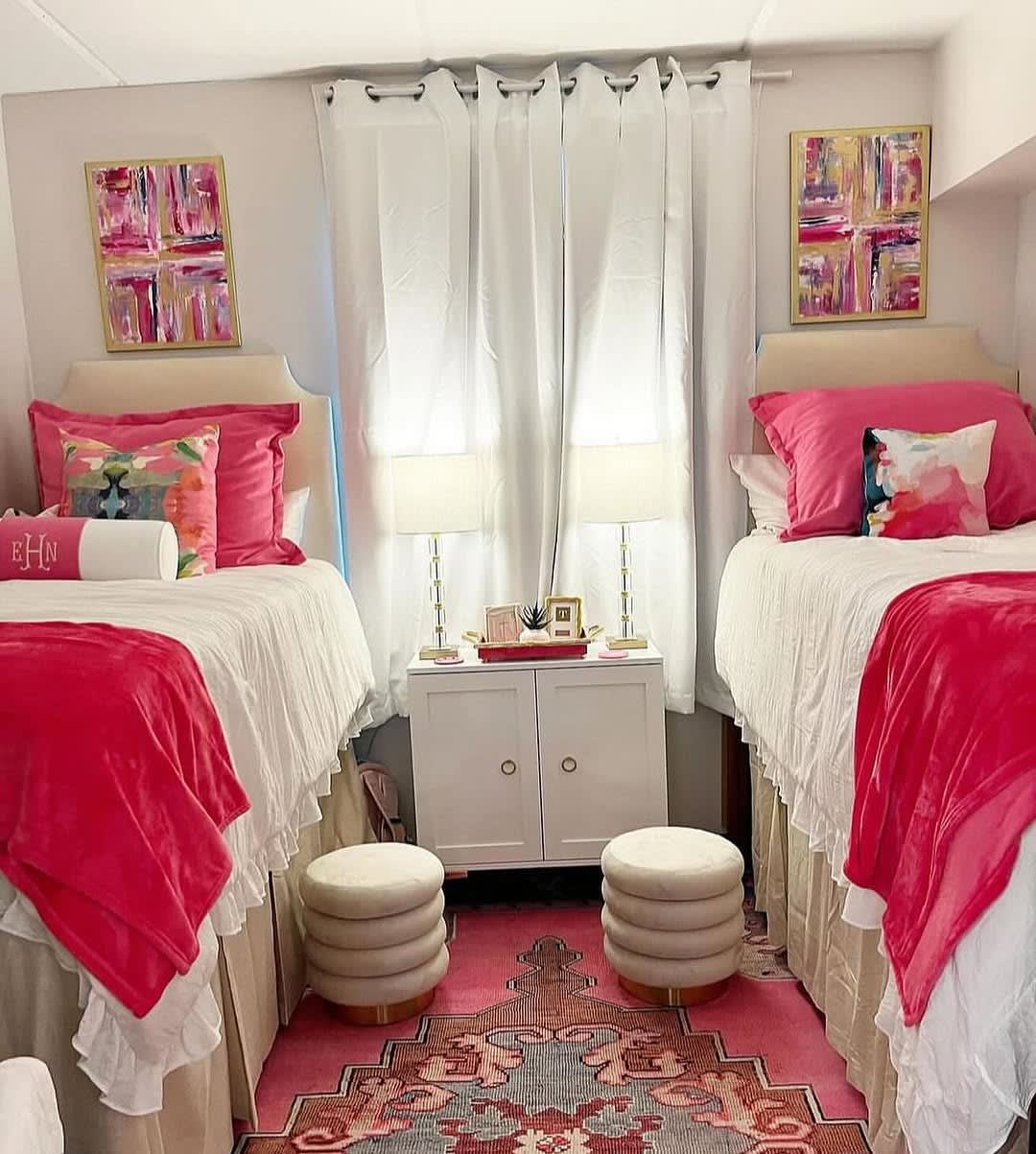 19 Dorm Room Ideas to Make It Feel Like Home - Parade Home & Garden
