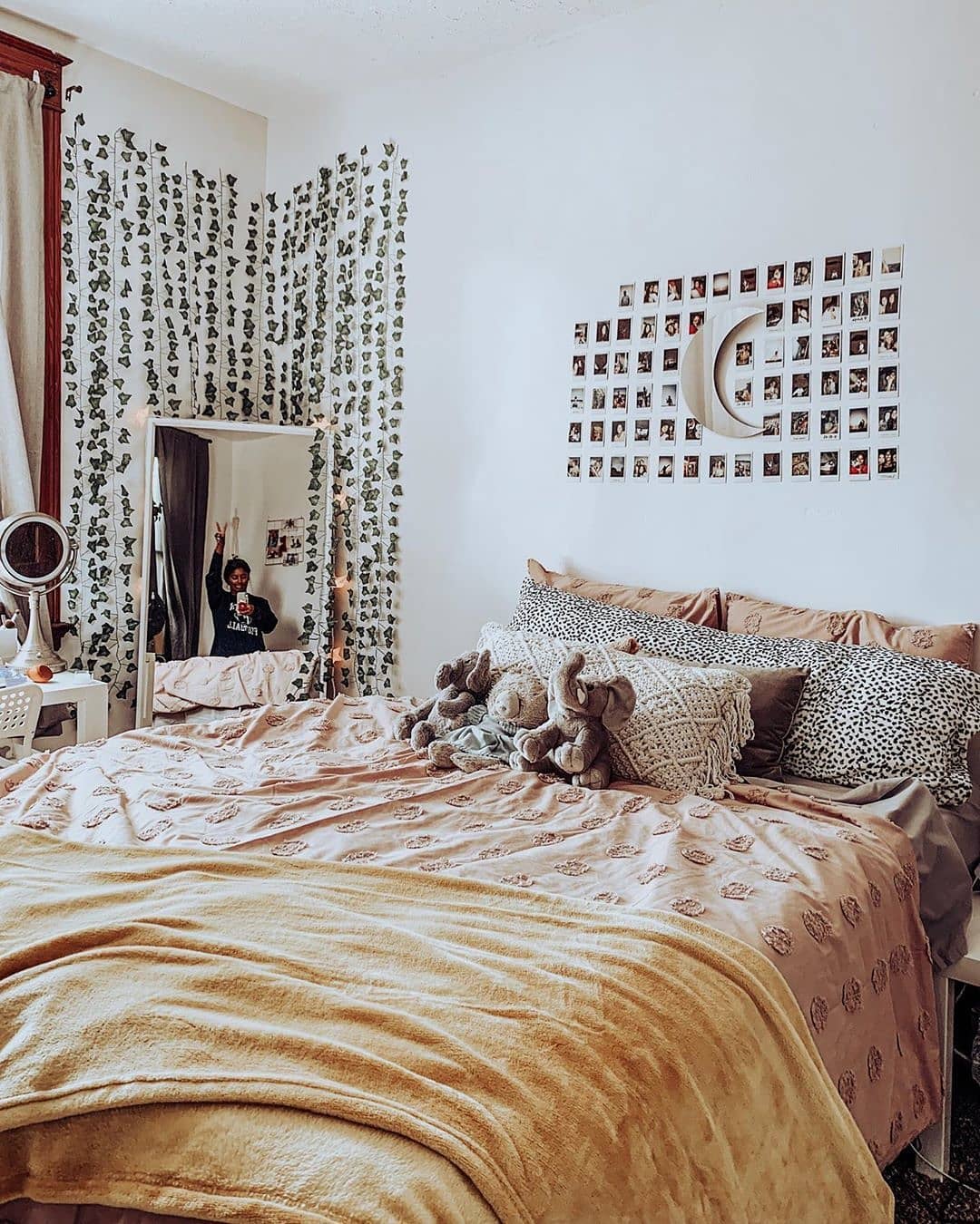 19 Dorm Room Ideas to Make It Feel Like Home - Parade Home & Garden
