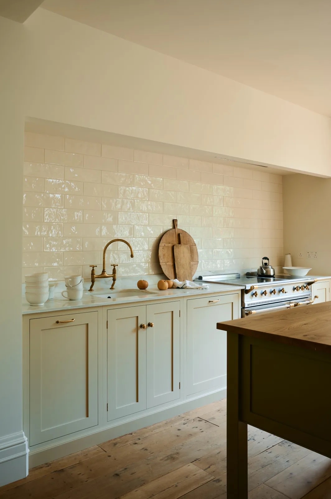 What is a Cashmere Kitchen? All About The Kitchen Trend That's Taking ...