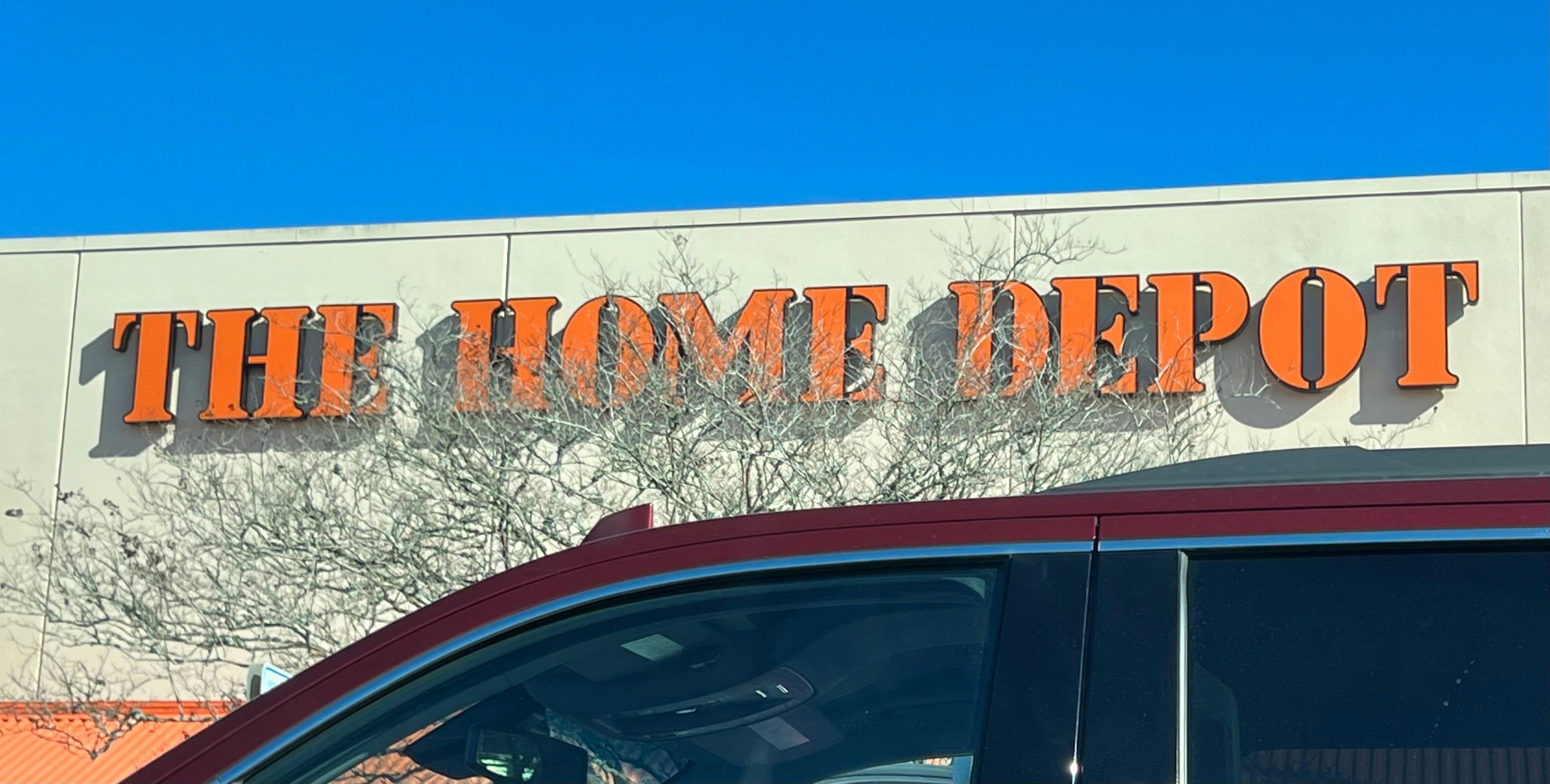 The Home Depot Will Close for 24 Hours on These Upcoming Holidays ...
