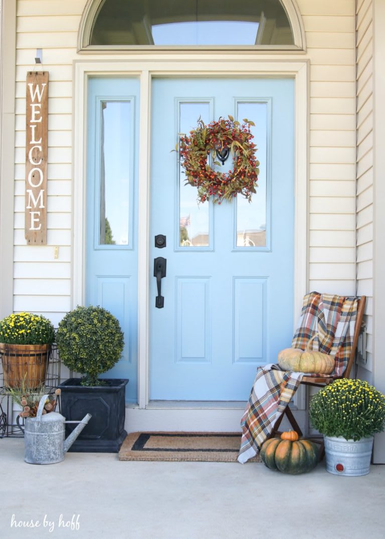 30 Outdoor Fall Decor Ideas - Parade Home & Garden