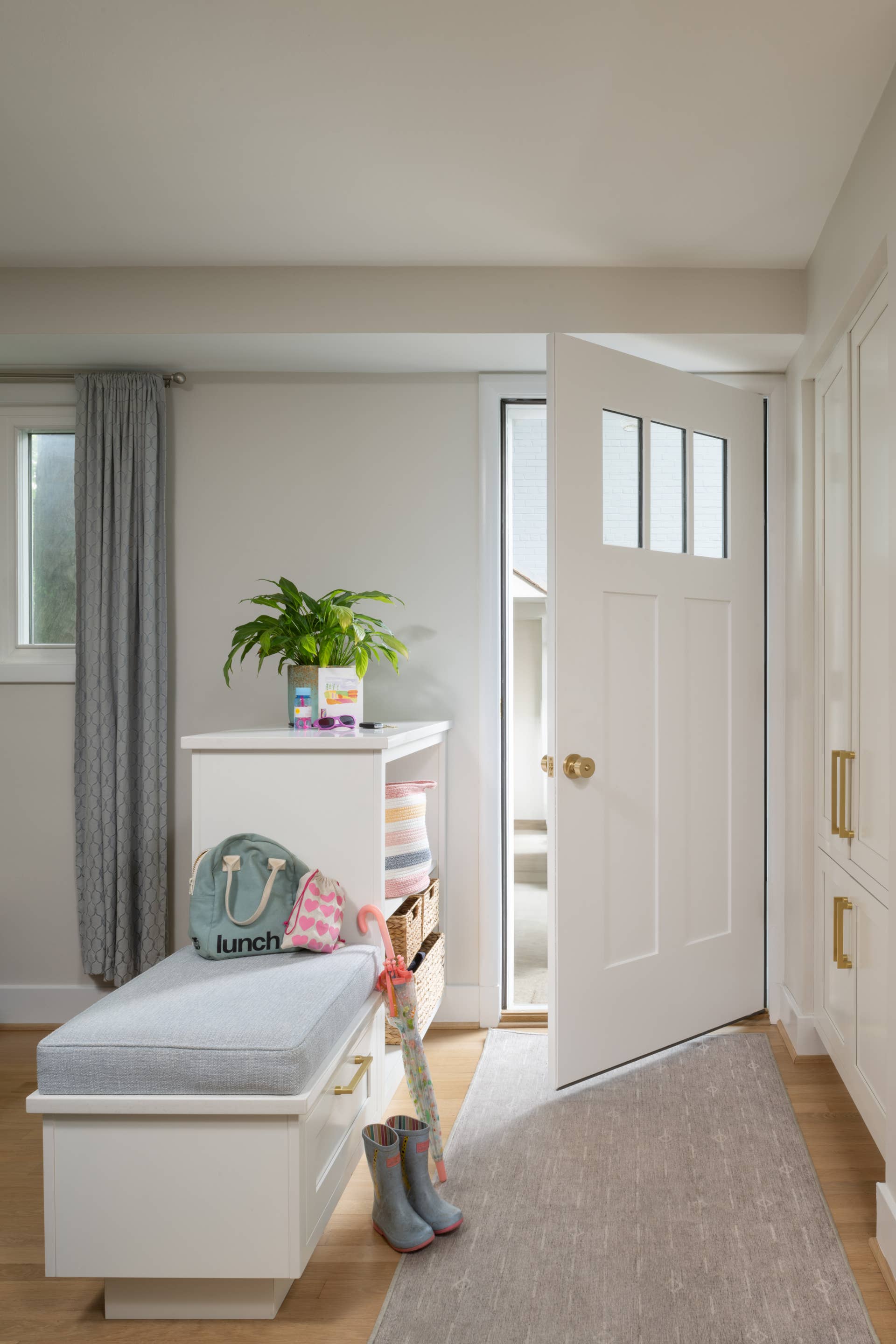 9 Drop-Zone Ideas for Small Entryways That Hide Clutter - Parade Home ...