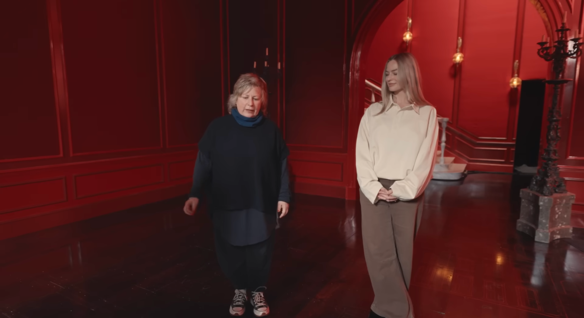 Margot Robbie Shares Tour of Cathy’s Regency House From 'Wuthering ...